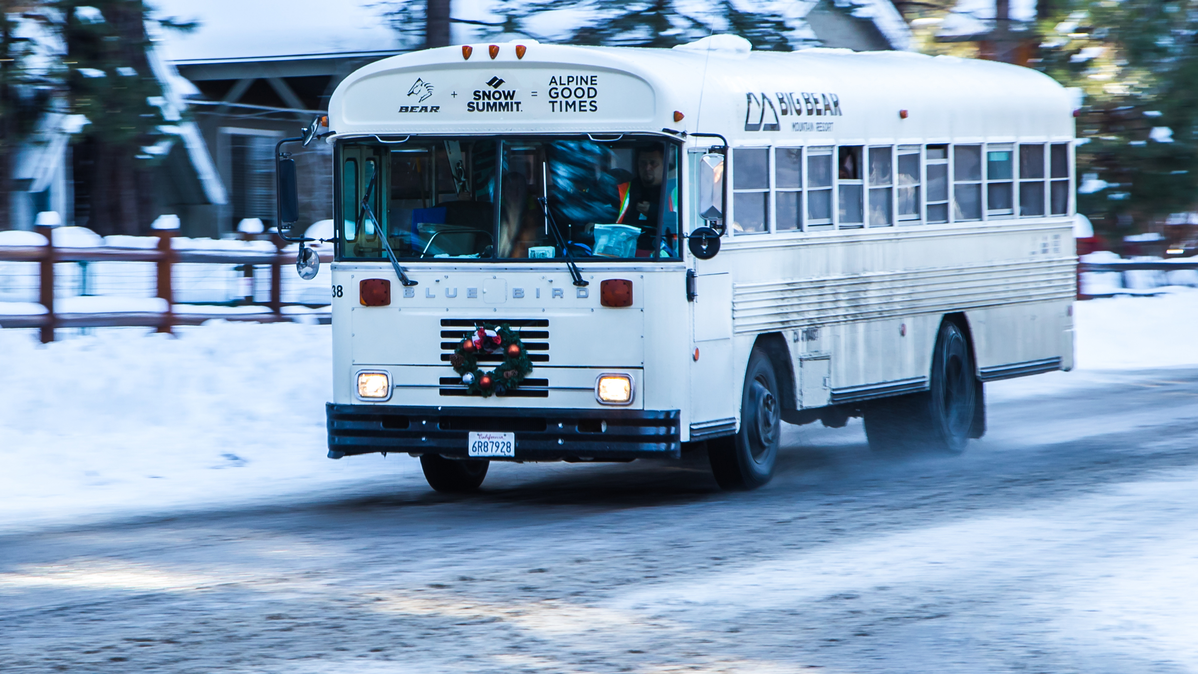 Free Shuttles Around Big Bear Lake | Routes, Details, & More