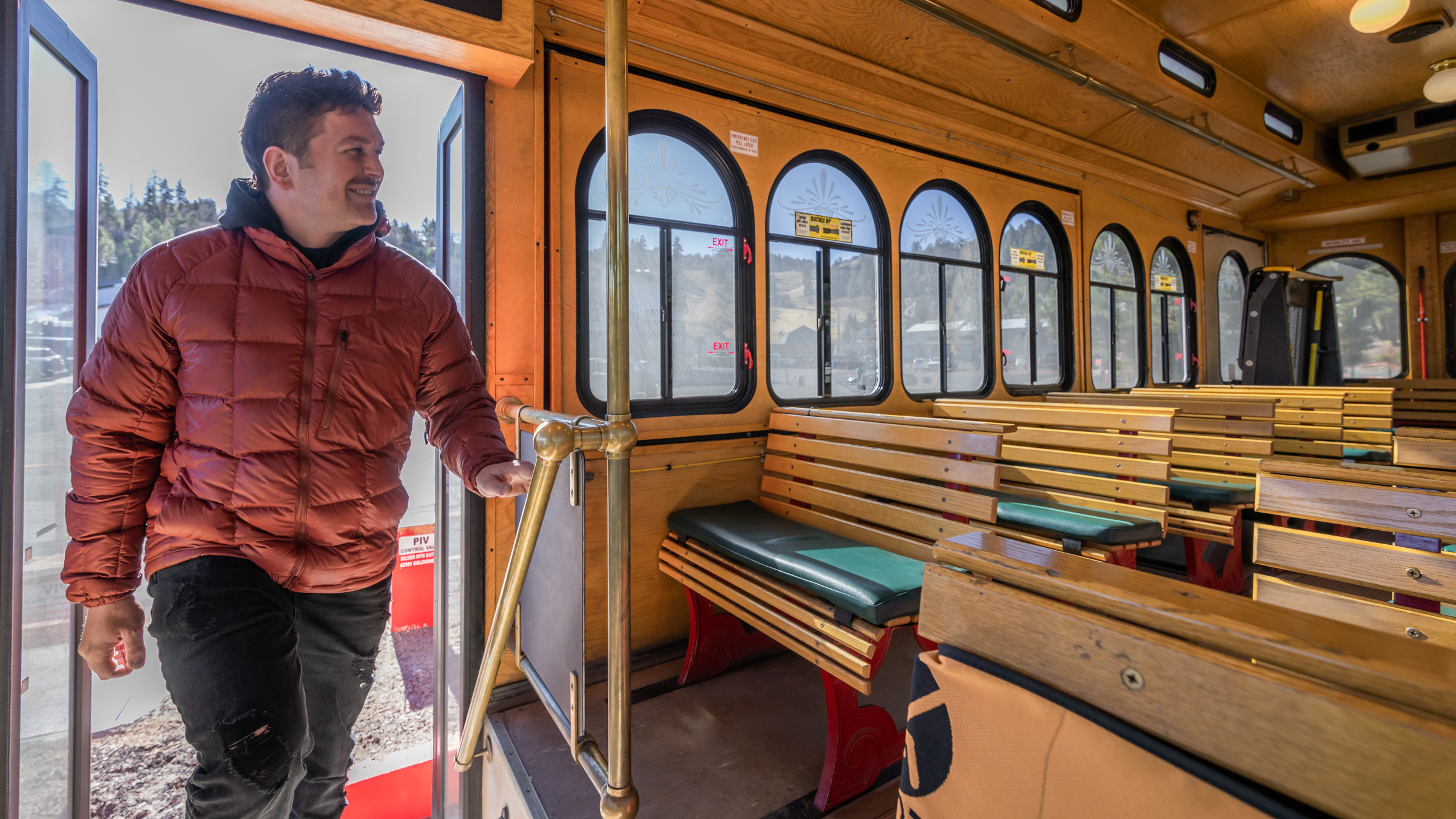 Free Shuttles Around Big Bear Lake | Routes, Details, & More